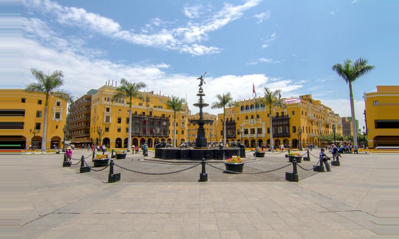 2018 Peru Visitor Guide: Main Square Lima, Peru