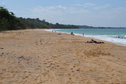 2024 Panama Visitor Guide: Playa Bluff, Panama