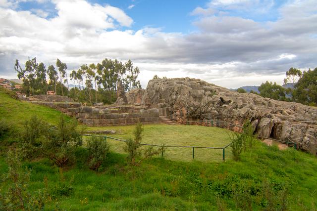 2023 Peru Visitor Guide: Q’enqo, Peru