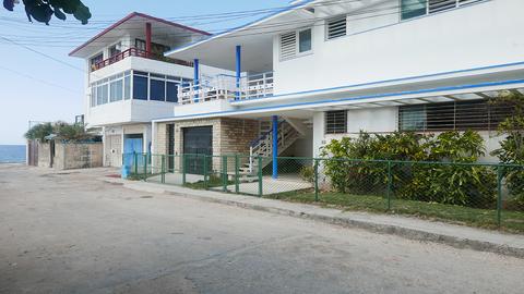 Cuba Hotel: Guaro’s House - Havana, Cuba