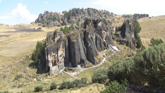 Peru Tours: Cumbemayo Tour - Cajamarca, Peru