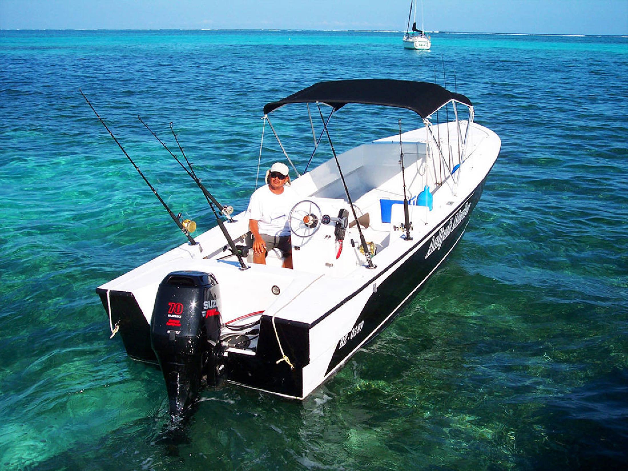 Reef Fishing Tour - Ambergris Caye, Belize
